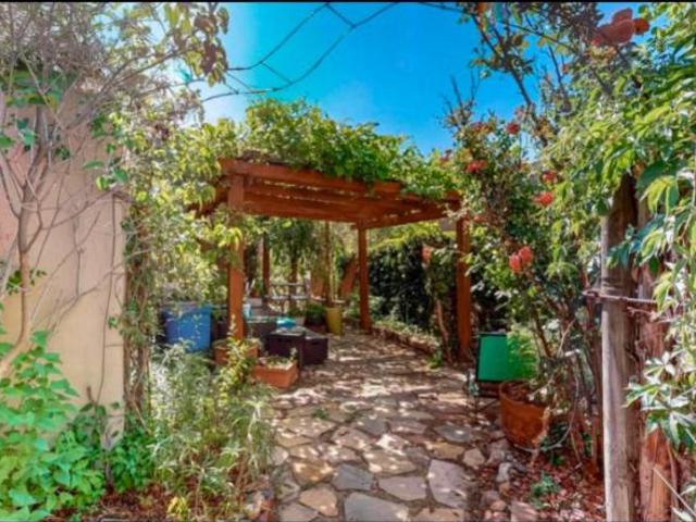 2 Br, 2 bath, Single Family 4551 Camino Placitas