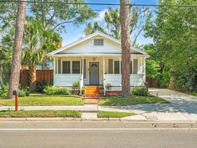 2 Br, 2 bath, Single Family 4625 Post St