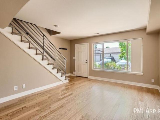 2 Br, 2 bath, Single Family 4800 Osage Dr