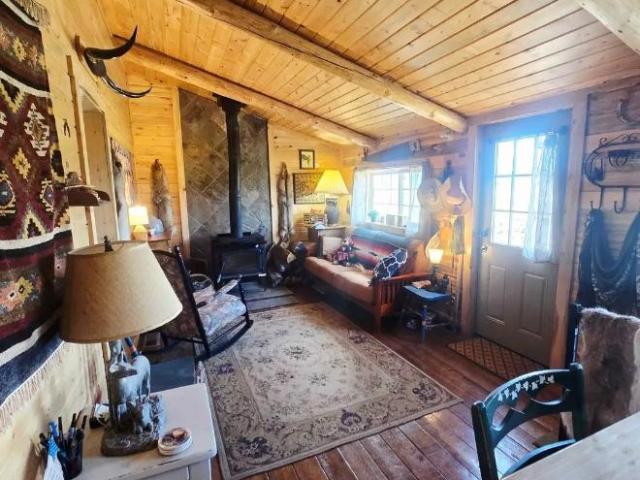 2 Br, 2 bath, Single Family 487 Cr 27a