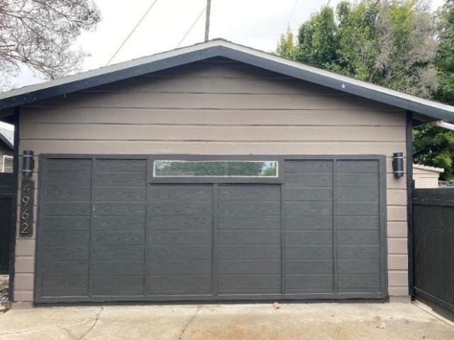 2 Br, 2 bath, Single Family 4962 Columbus Ave