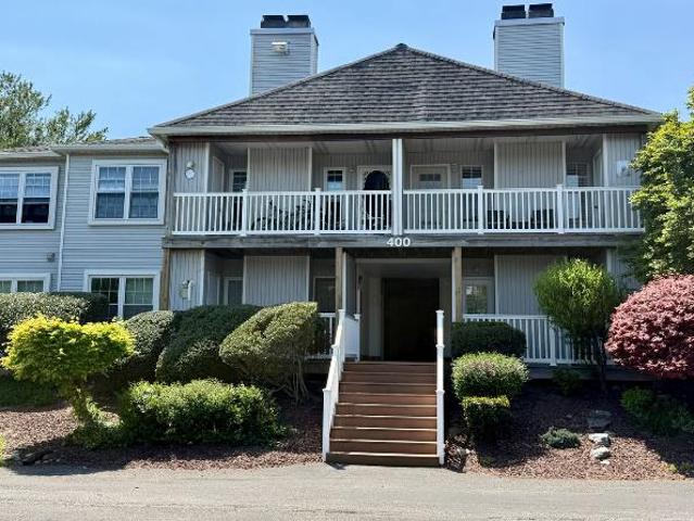2 Br, 2 bath, Single Family 401 Waters Edge Dr