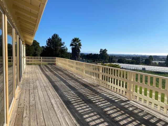 2 Br, 2 bath, Single Family 407 Hecker Pass