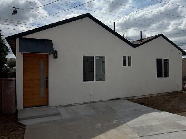 2 Br, 2 bath, Single Family 4104 N Morada Ave