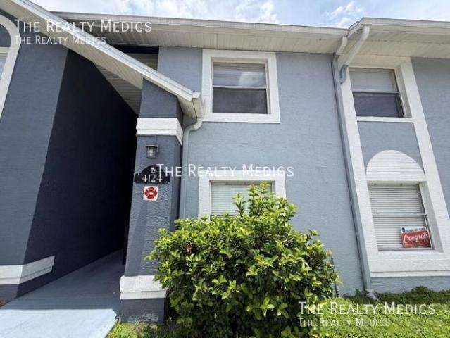 2 Br, 2 bath, Single Family 4124 Pershing Pointe Pl