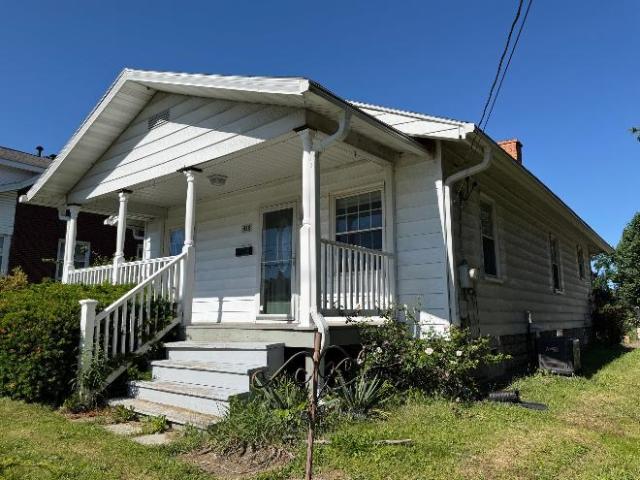 2 Br, 2 bath, Single Family 418 Darlington Rd