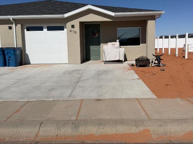 2 Br, 2 bath, Single Family 419 Tiffanee Way