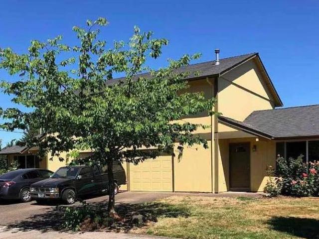 2 Br, 2 bath, Single Family 4225 Mahrt Ave SE