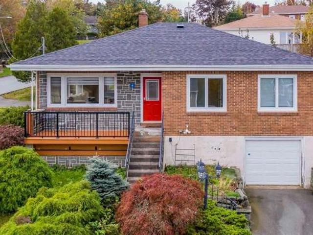 2 Br, 2 bath, Single Family 4 Winona Cres