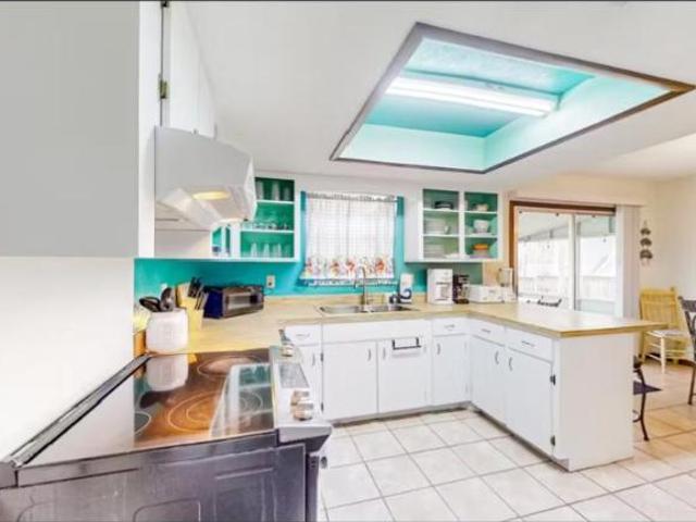 2 Br, 2 bath, Single Family 5418 Turton Lane