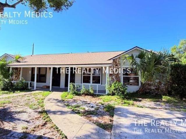 2 Br, 2 bath, Single Family 5516 Charleston St