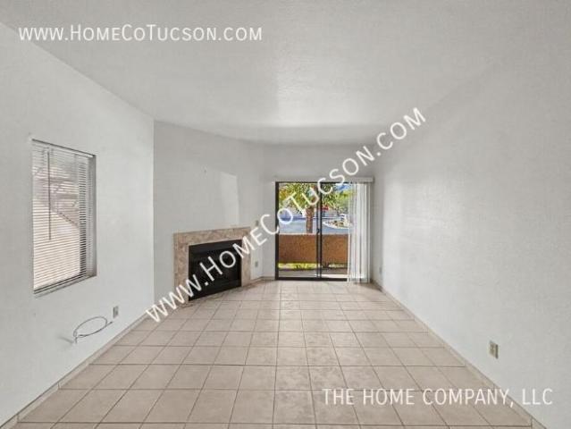 2 Br, 2 bath, Single Family 5750 N Camino Esplendora