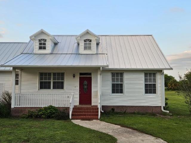 2 Br, 2 bath, Single Family 5785 Us Highway