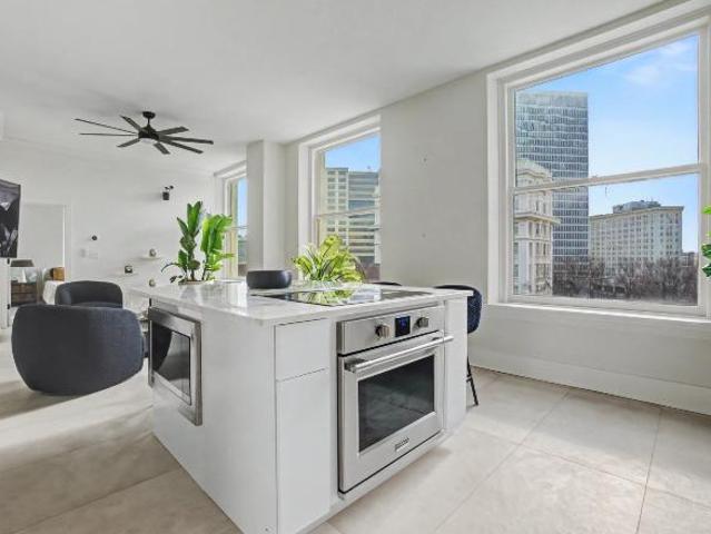 2 Br, 2 bath, Single Family 57 Forsyth St NW