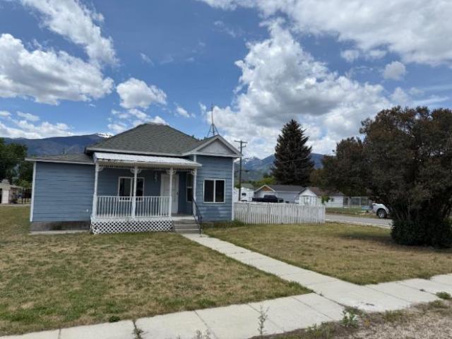 2 Br, 2 bath, Single Family 501 Buck St