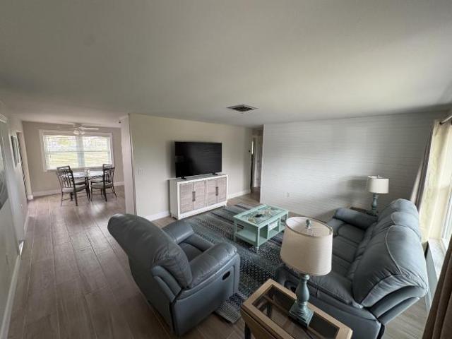 2 Br, 2 bath, Single Family 510 Pine Road
