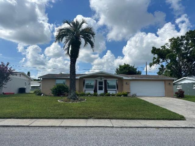 2 Br, 2 bath, Single Family 5132 Overton Dr
