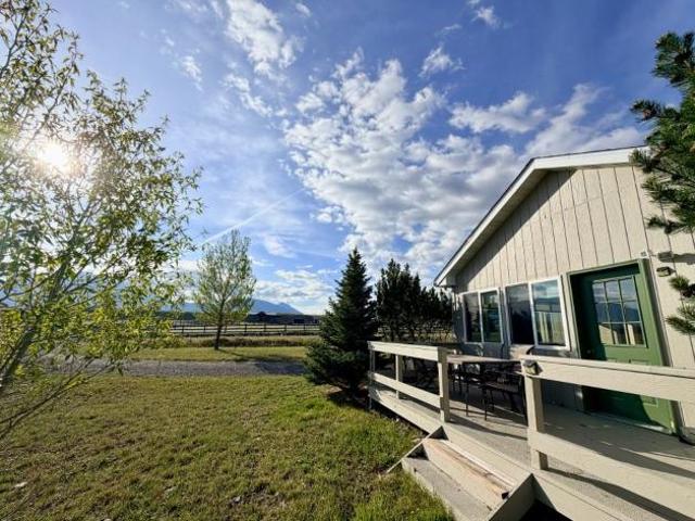 2 Br, 2 bath, Single Family 51 Yellowstone Trail