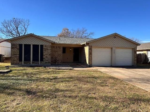 2 Br, 2 bath, Single Family 5204 Hideaway Ct