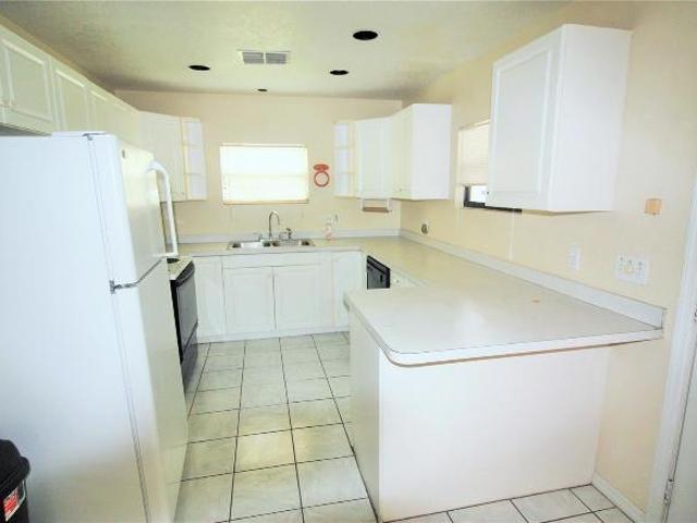 2 Br, 2 bath, Single Family 521 20th Street Southwest