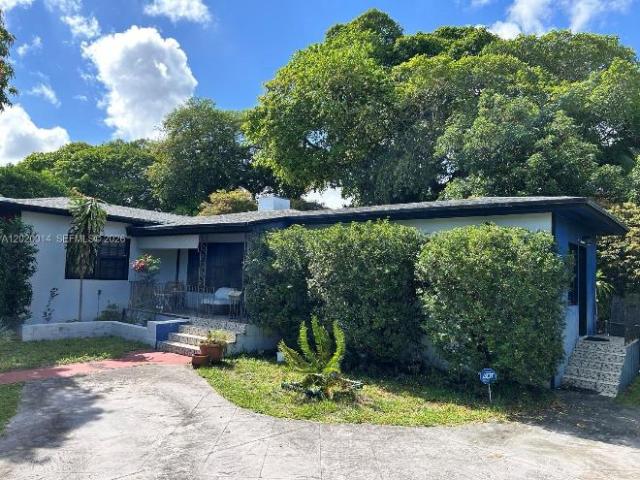 2 Br, 2 bath, Single Family 535 NW 129th St