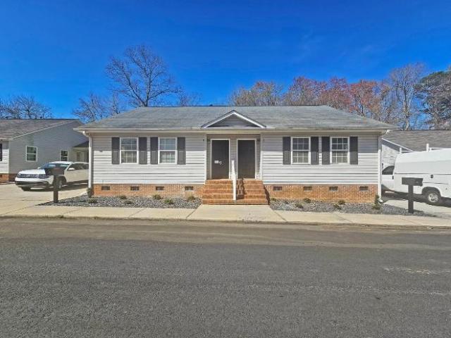 2 Br, 2 bath, Single Family 5 Paris Creek Ct