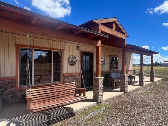 2 Br, 2 bath, Single Family 665 S Dust Devil Dr