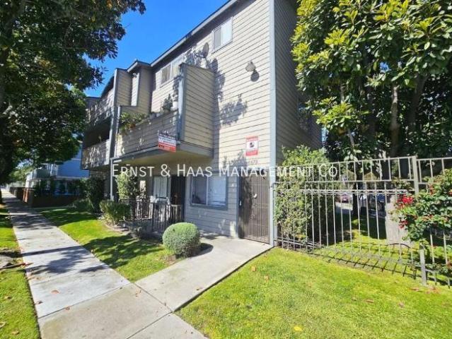 2 Br, 2 bath, Single Family 6673 Hammond Ave