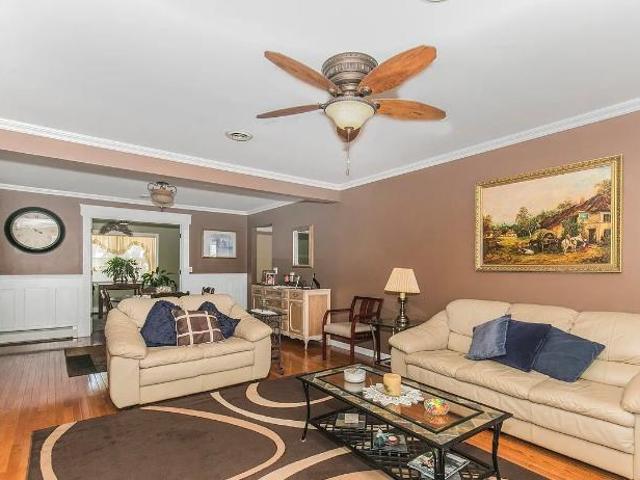 2 Br, 2 bath, Single Family 66 Whitmore Dr
