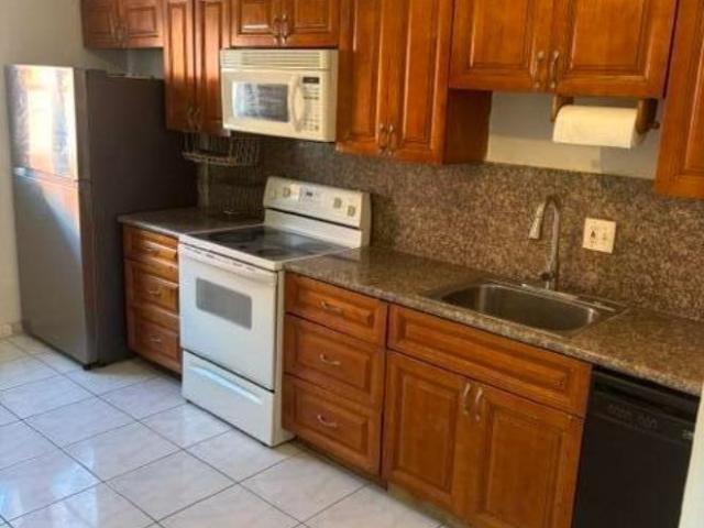 2 Br, 2 bath, Single Family 681 SW 14th Street