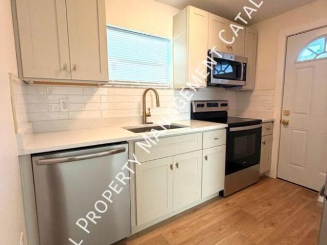 2 Br, 2 bath, Single Family 6905 Duncan Ave