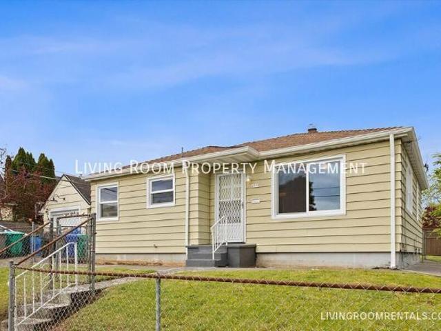 2 Br, 2 bath, Single Family 6025 NE 14th Ave