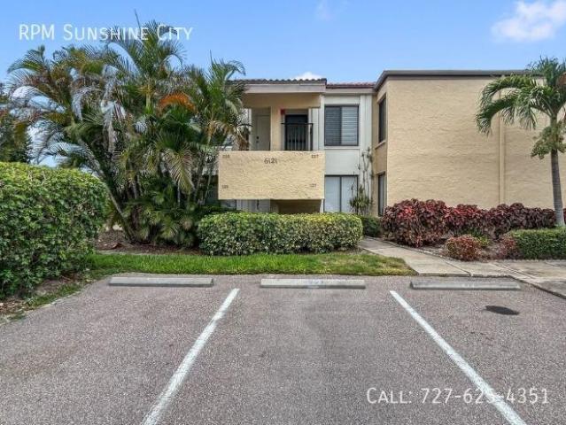 2 Br, 2 bath, Single Family 6121 Palma Del Mar Blvd S