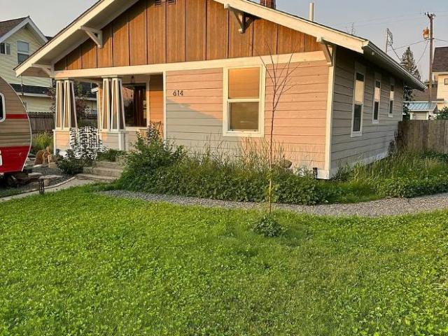 2 Br, 2 bath, Single Family 614 W Main St