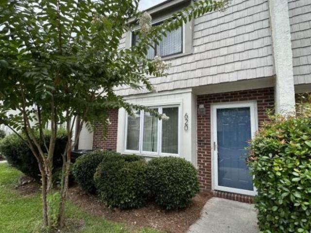 2 Br, 2 bath, Single Family 620 Cobblestone Dr