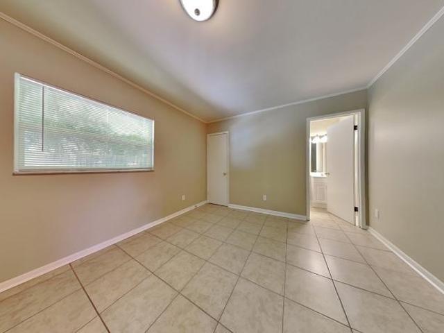 2 Br, 2 bath, Single Family 6336 E 17th Avenue Pkwy