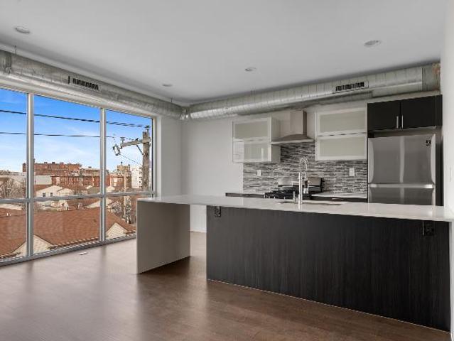 2 Br, 2 bath, Single Family 634 West Jefferson Street