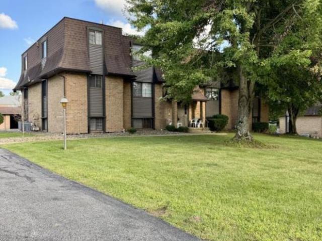 2 Br, 2 bath, Single Family 6365 Catawba Dr