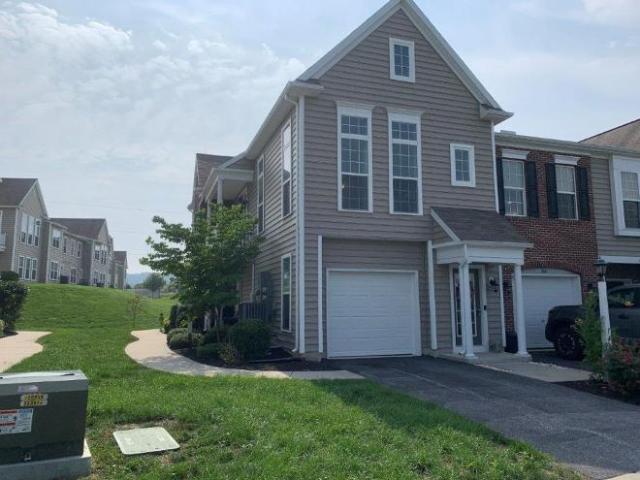 2 Br, 2 bath, Single Family 744 Whitetail Dr