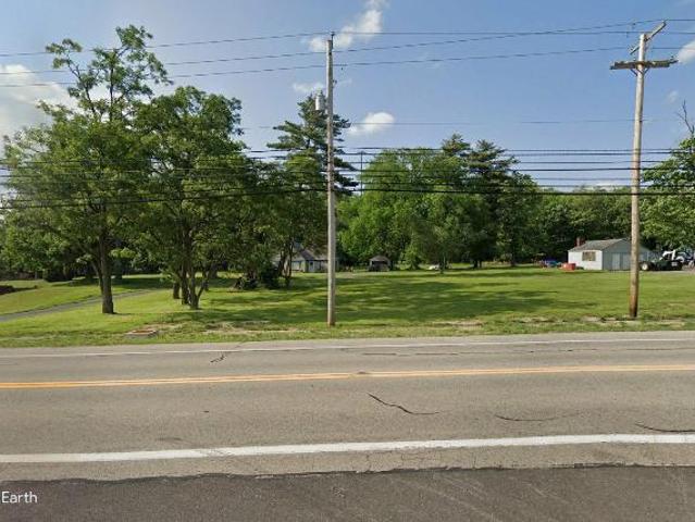 2 Br, 2 bath, Single Family 7552 W Akron Canfield Rd