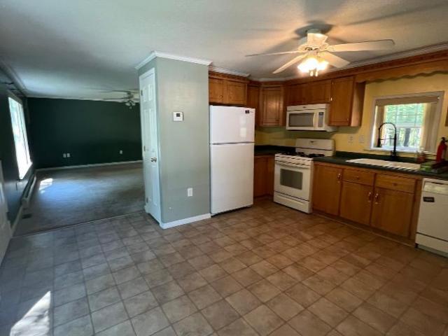 2 Br, 2 bath, Single Family 777 Stillwater Ave
