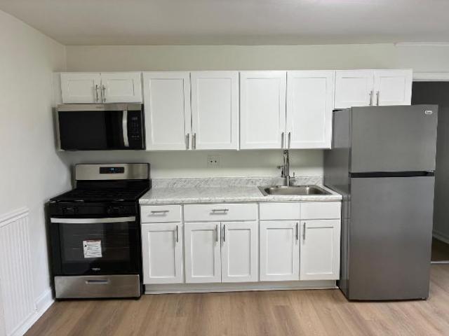2 Br, 2 bath, Single Family 78 W Veterans Hwy