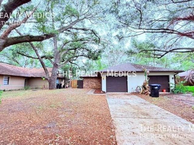 2 Br, 2 bath, Single Family 7909 Richwood Dr