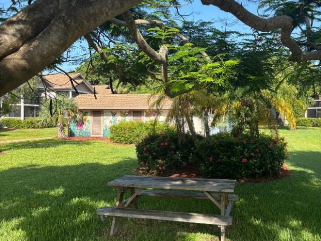 2 Br, 2 bath, Single Family 702 NW Fork Rd