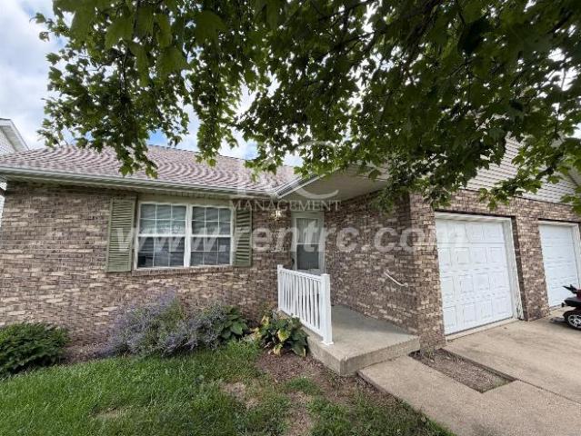 2 Br, 2 bath, Single Family 712 Elm