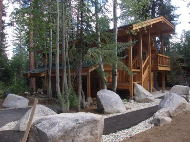 2 Br, 2 bath, Single Family 715 W Lake Blvd