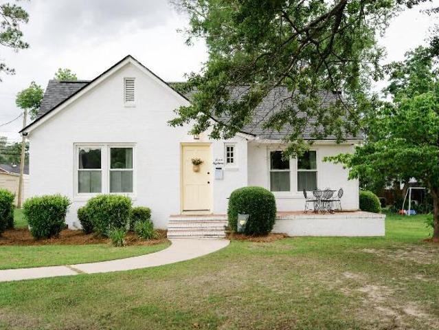 2 Br, 2 bath, Single Family 718 E 15th Ave