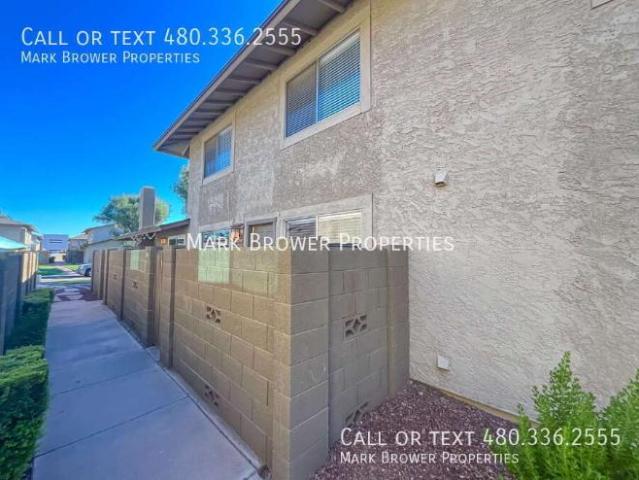 2 Br, 2 bath, Single Family 8547 E Belleview St