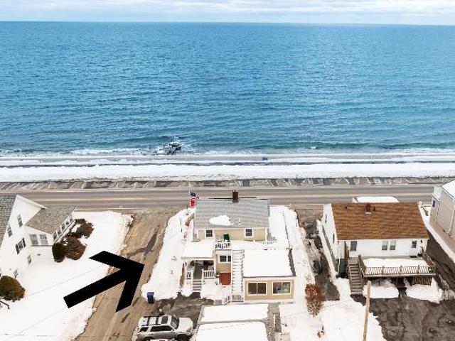 2 Br, 2 bath, Single Family 887 Ocean Boulevard