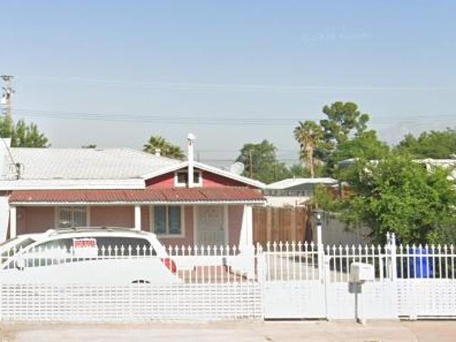2 Br, 2 bath, Single Family 8048 Tippecanoe Ave